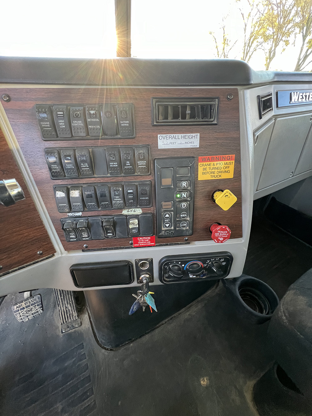 1- Atlas 300 VSC Crane (2014/2014) - Irving Equipment