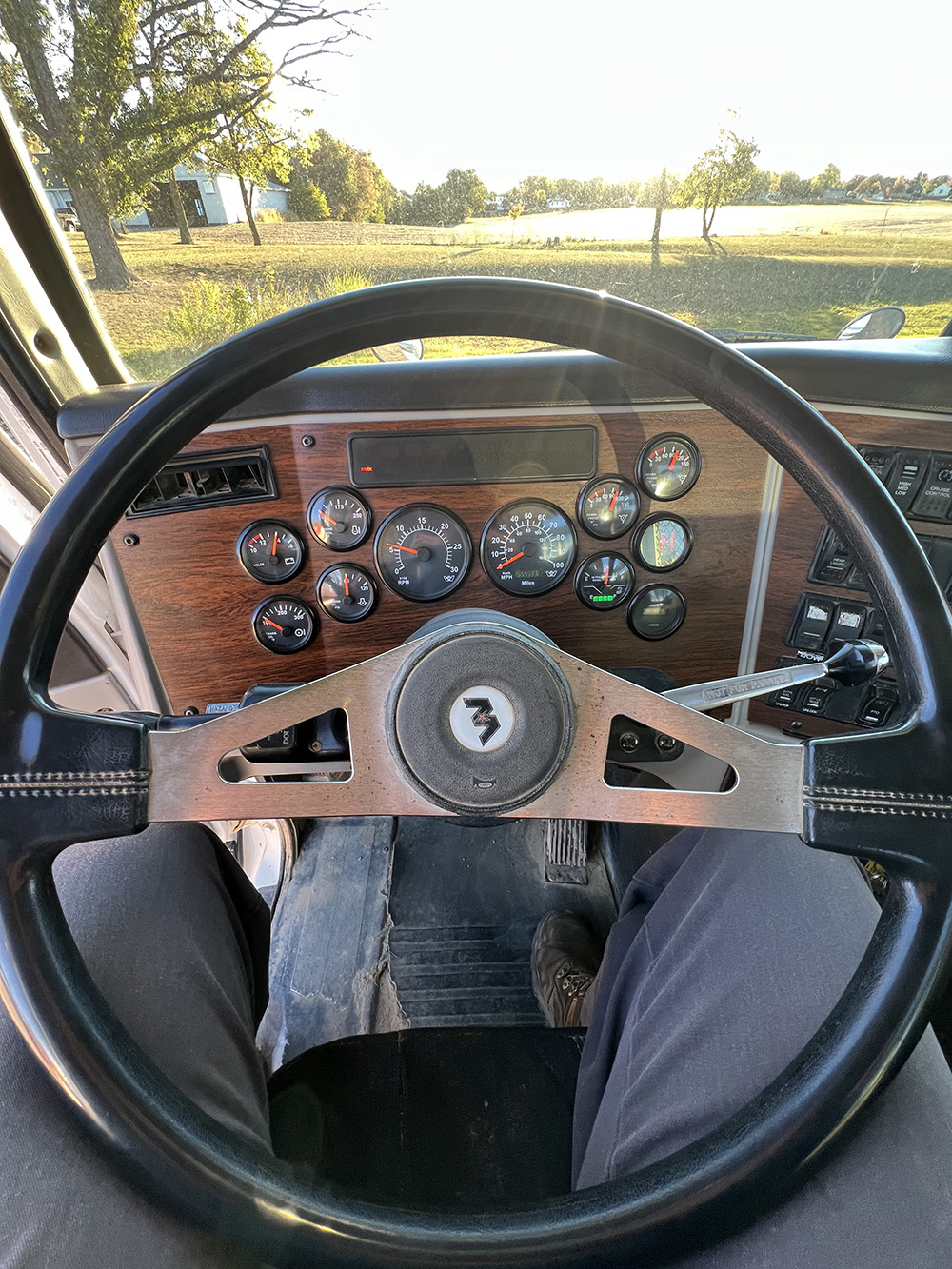 1- Atlas 300 VSC Crane (2014/2014) - Irving Equipment