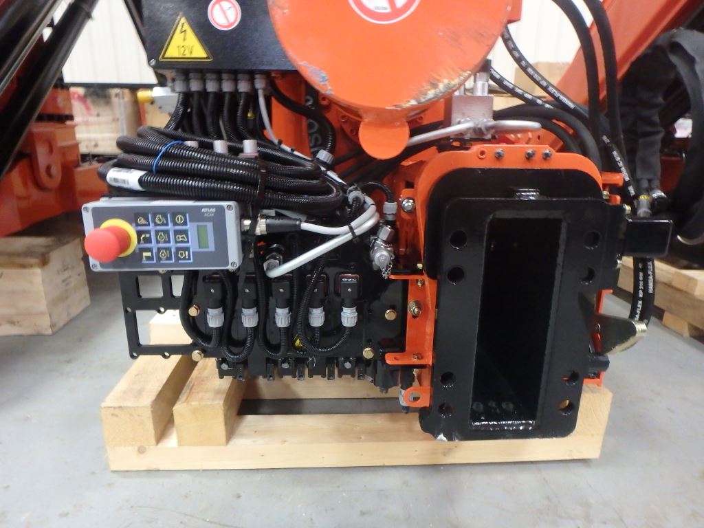 33.2-Ton Crane Atlas 3E-A7 - Irving Equipment